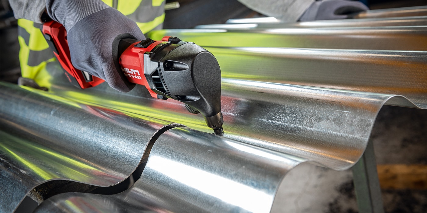 Befestigung von Dach- und Wandsystemen - Hilti Deutschland